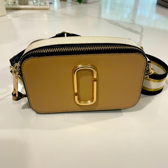 Marc Jacobs | Bags | Marc Jacobs Snapshot Sandcastle Multi Cross Body ...